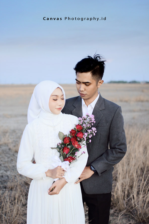 Prewedding Outdoor | Canvas Studio Foto